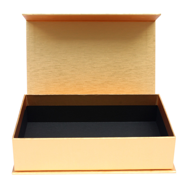 Foldable clamshell gift packaging magnetic box