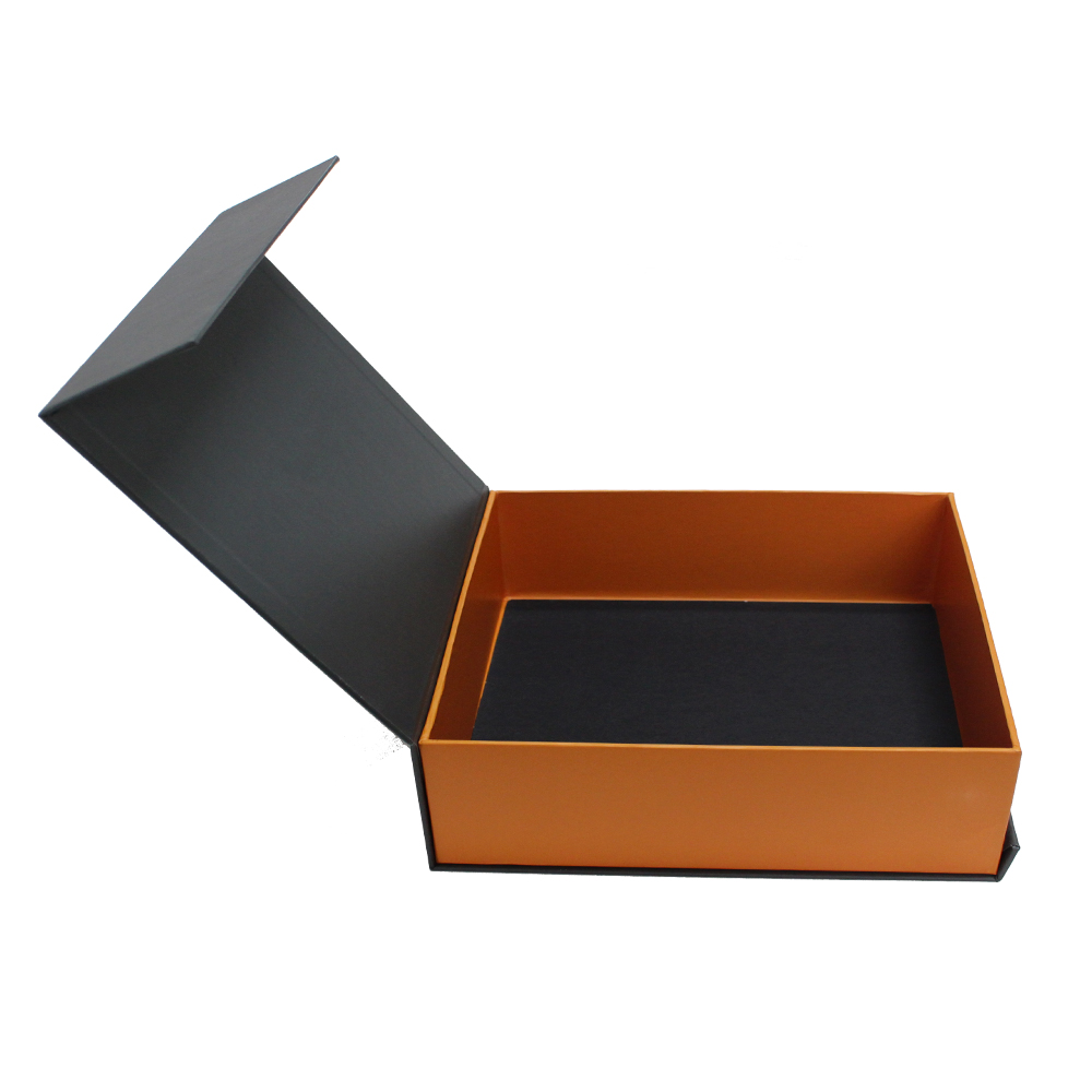 Customized packaging clamshell book-shaped magnetic box
